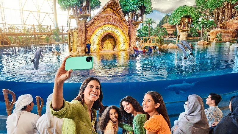 Animal Experiences and Presentations at SeaWorld Abu Dhabi